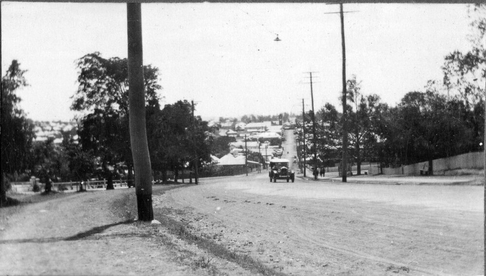 Queen Victoria Parade, looking west towards the Ipswich CBD, 1920s ...