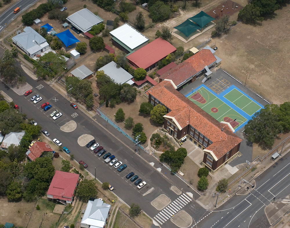 Aerial view of Ipswich North State School, North Ipswich, 2010 ...