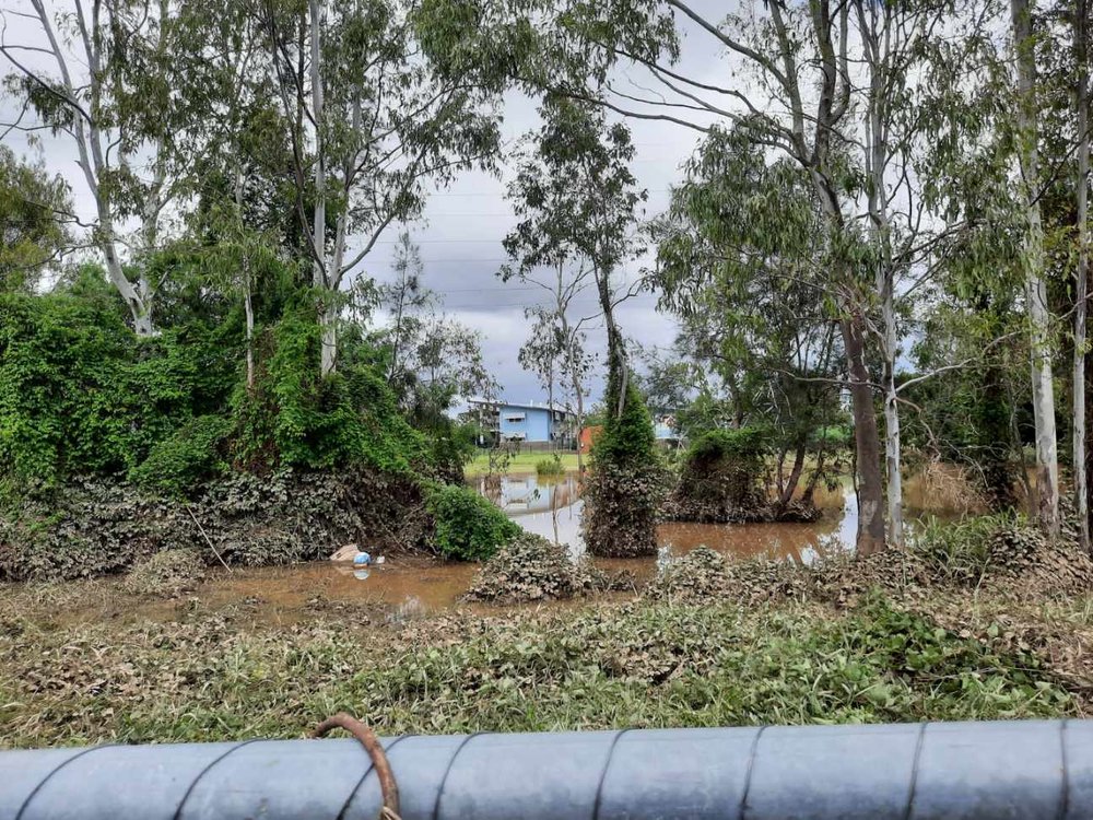 Bundamba Creek at Gledson Street - Creek Street bridge, after flood ...